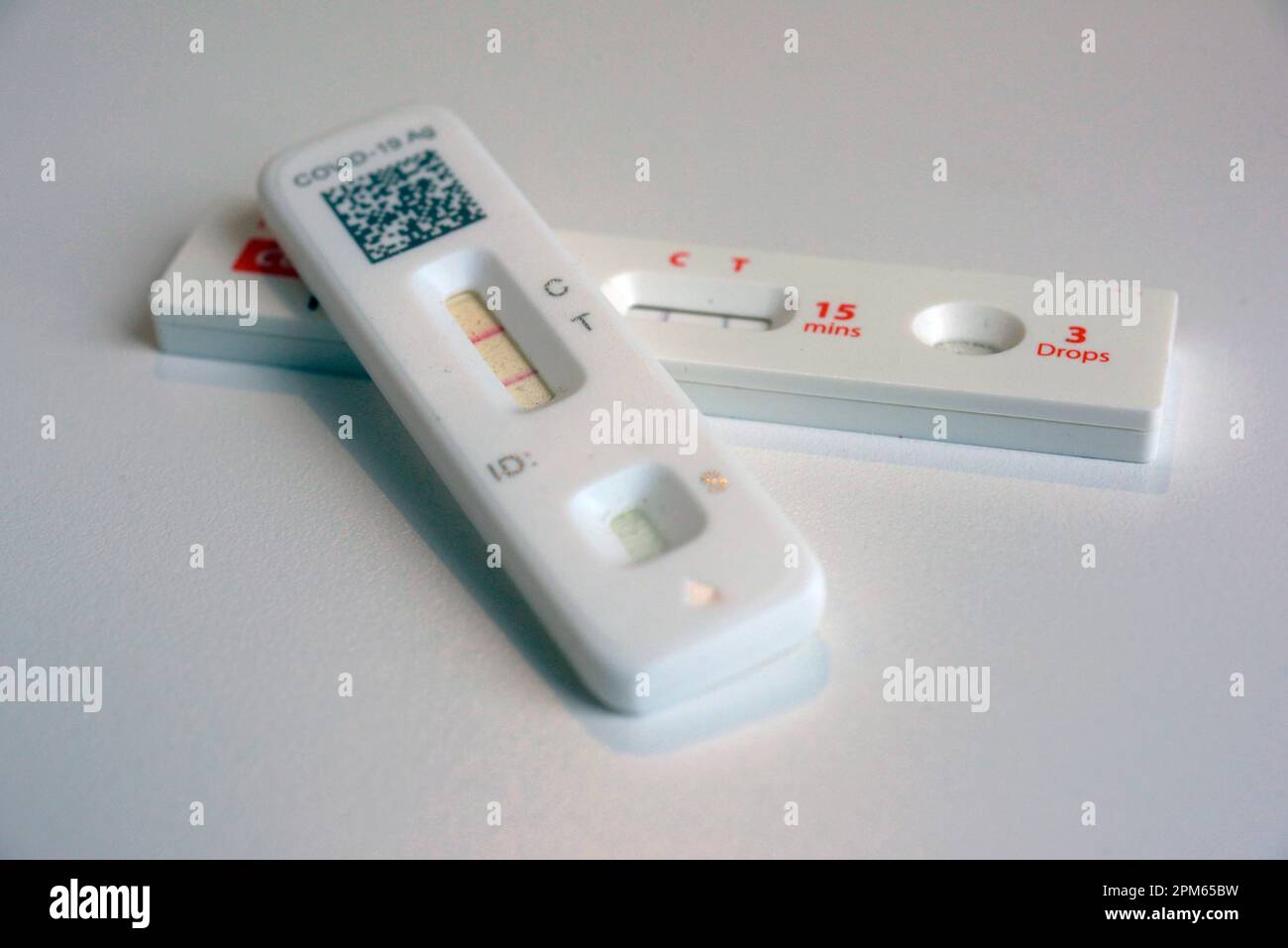 COVID-19 antigen home tests indicating a positive result are ...