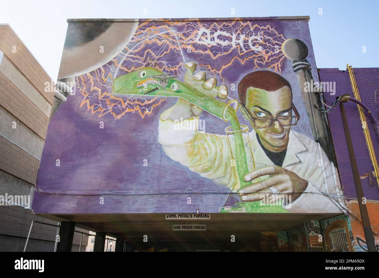 Mad scientist hi-res stock photography and images - Alamy