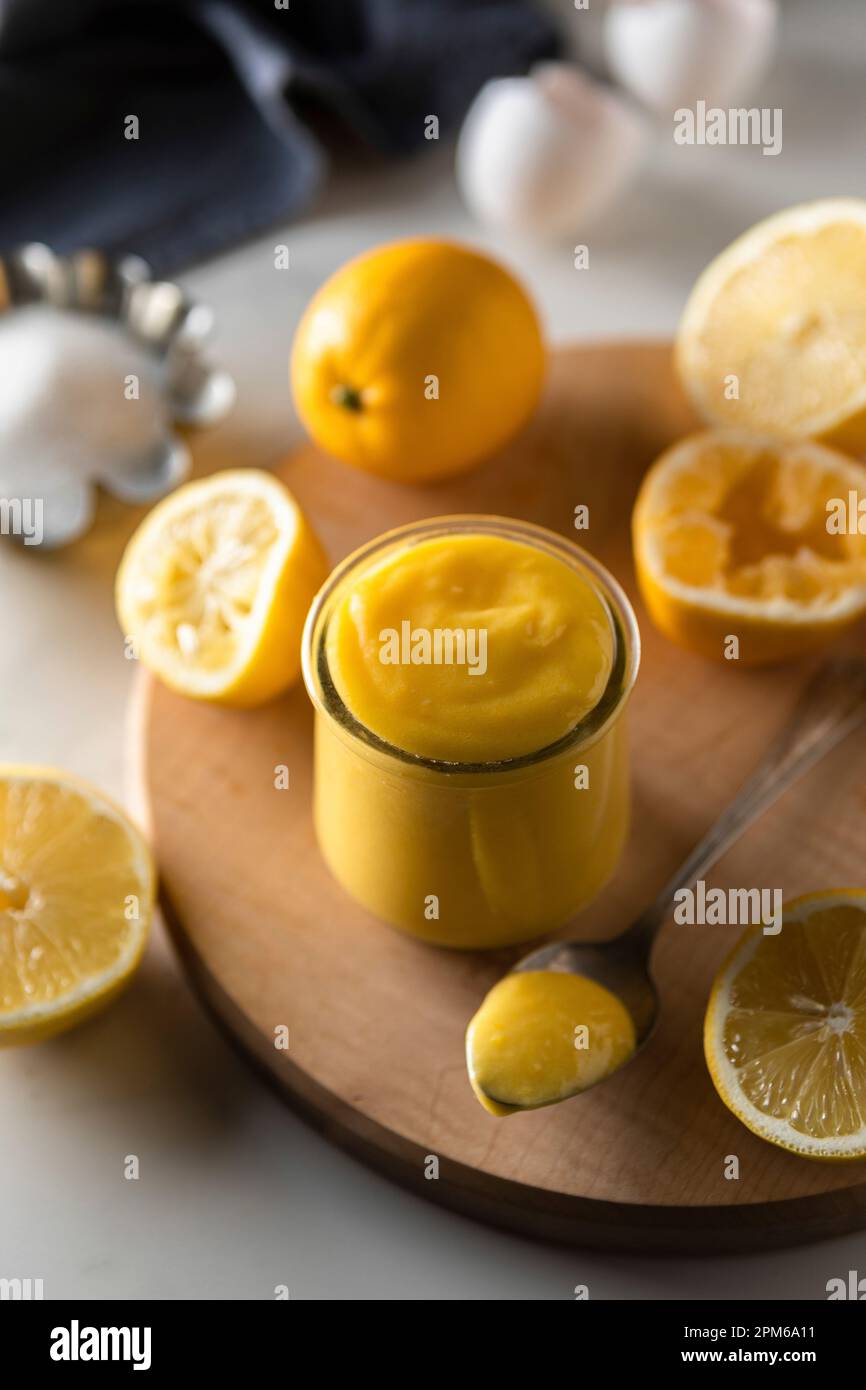 Homemade Lemon Curd in a jar Stock Photo - Alamy