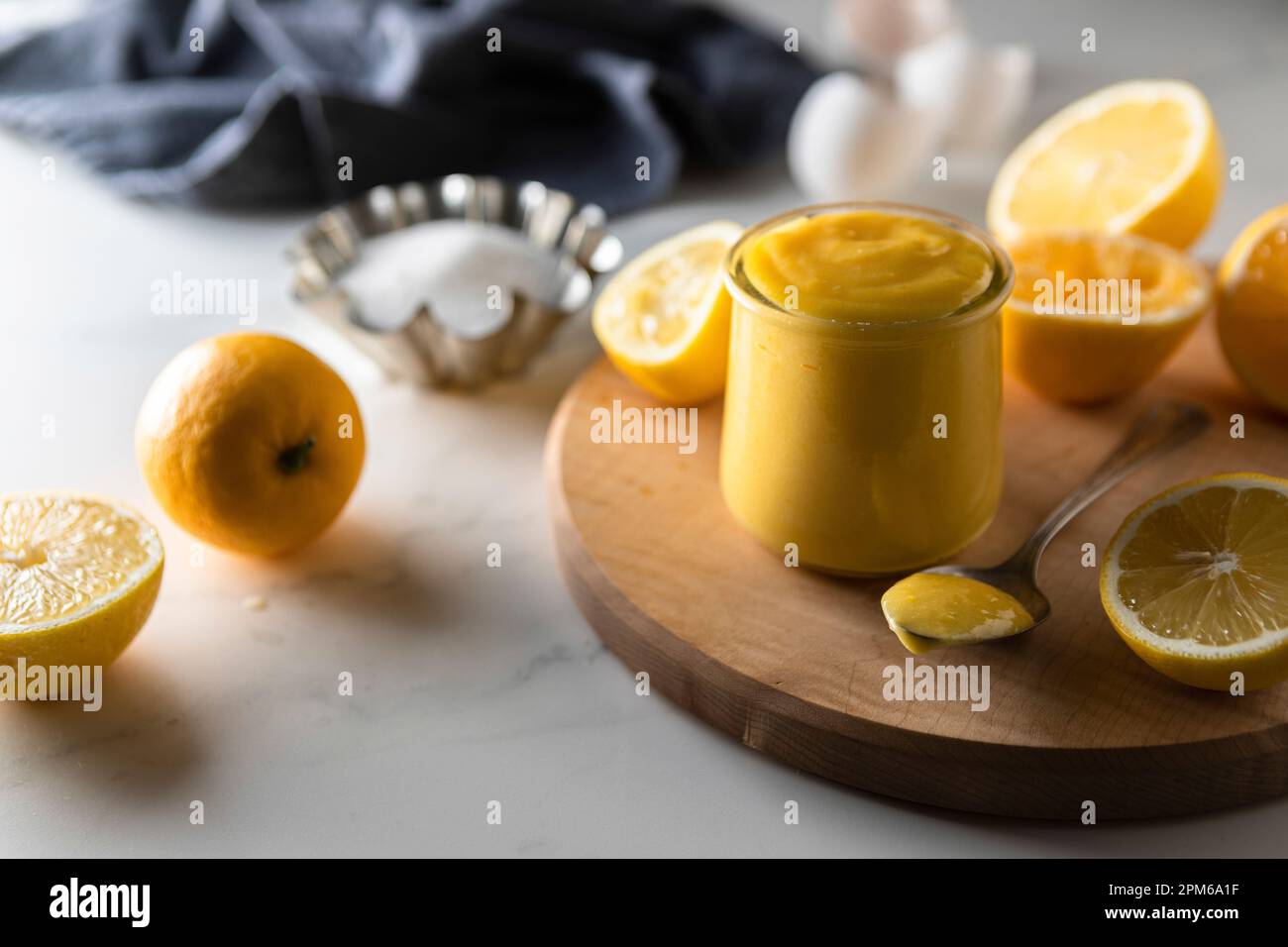 Homemade Lemon Curd in a jar Stock Photo - Alamy