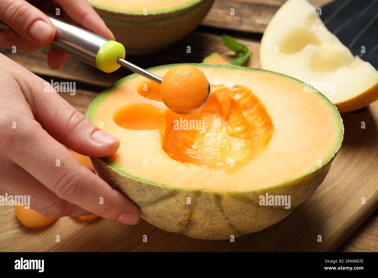 Making melon balls hi-res stock photography and images - Alamy