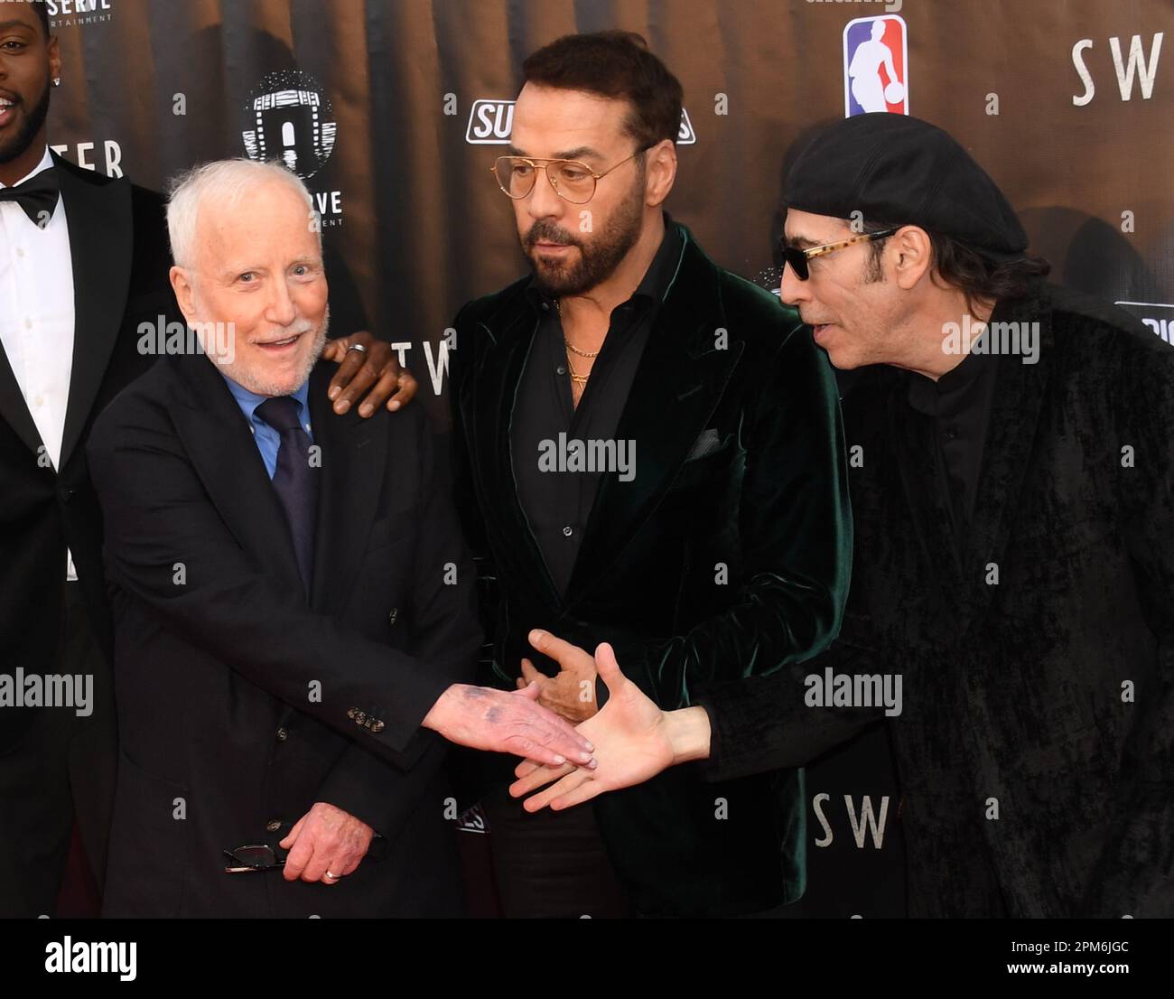 Burbank, Ca. 11th Apr, 2023. Richard Dreyfuss, Jeremy Piven and Martin ...