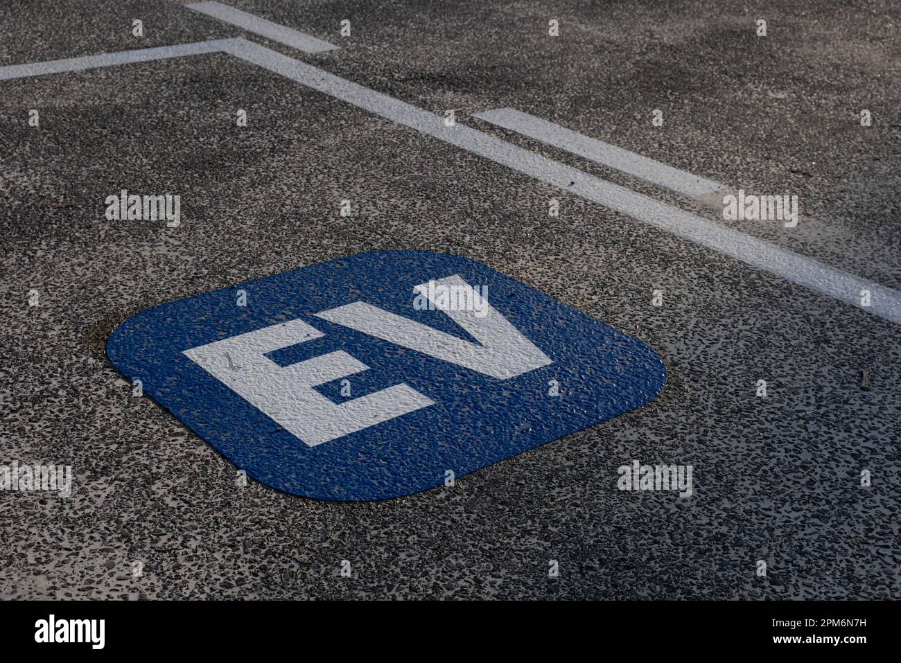Yokohama, Japan. 10th Apr, 2023. EV quick charging station in Yokohama ...