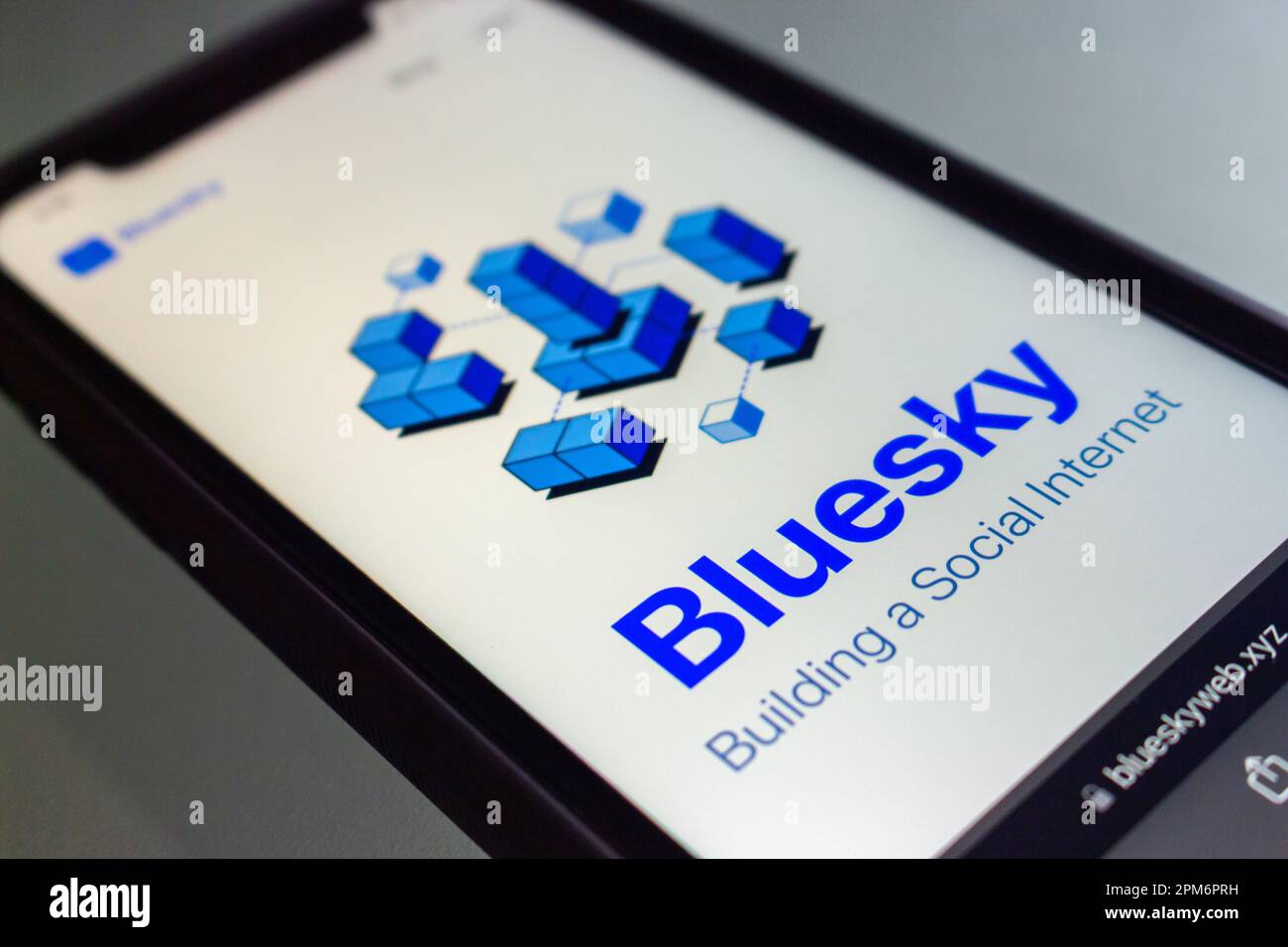 Bluesky twitter hi-res stock photography and images - Alamy