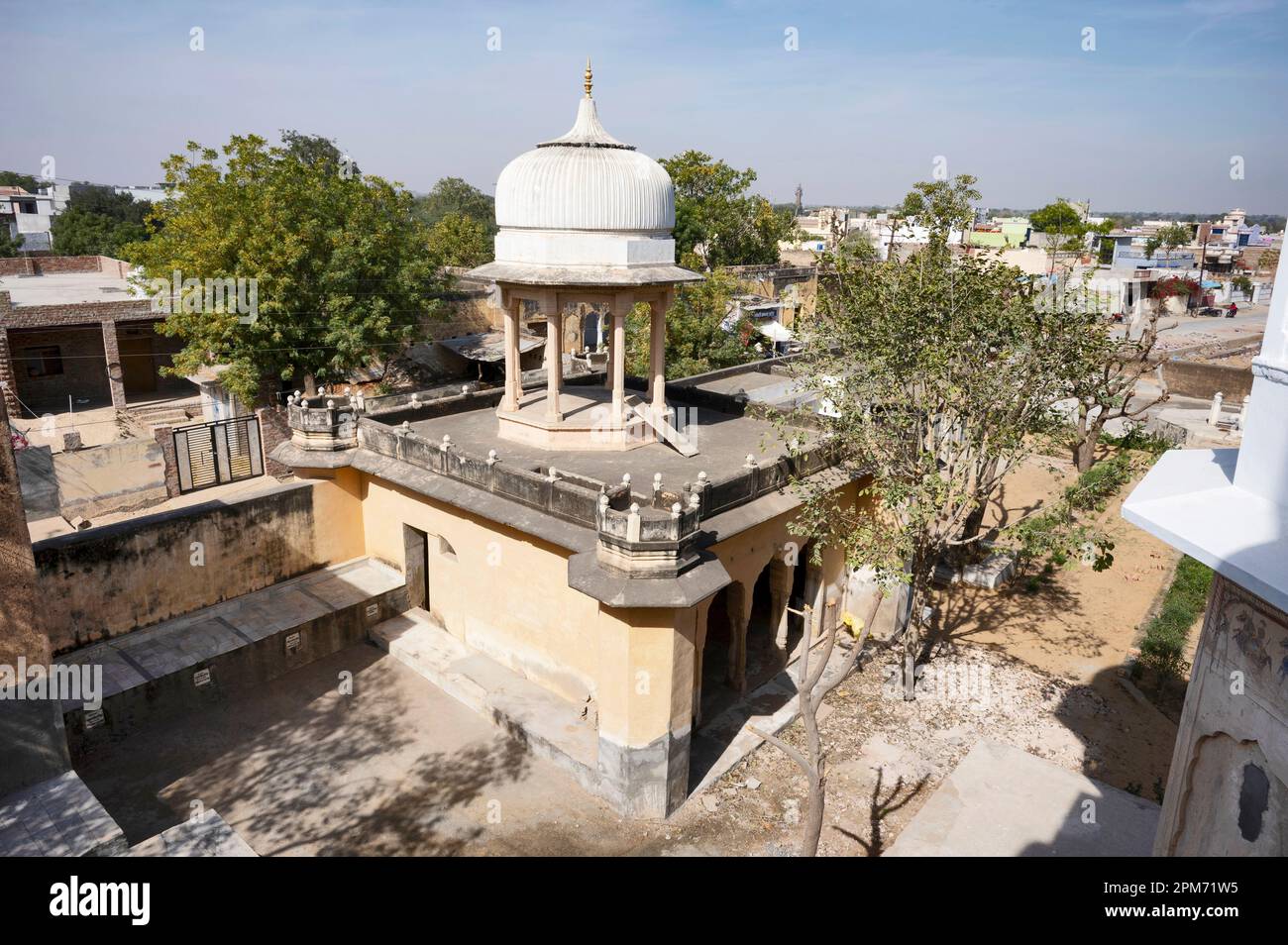 Podar chhatri hi-res stock photography and images - Alamy