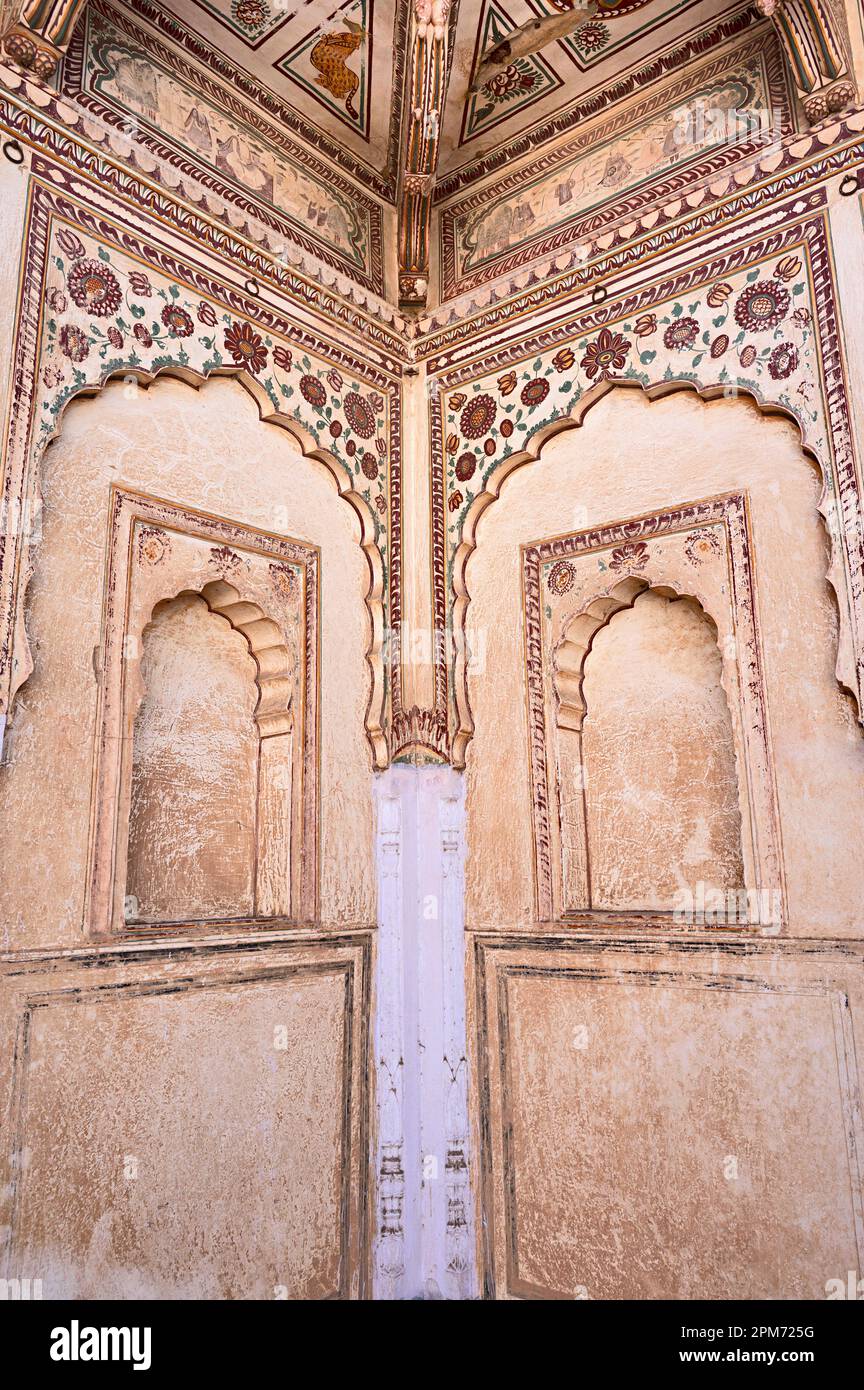 Colourful paintings on the inner wall of Shri Raghunath Ji Ka Bada ... Colourful paintings on the inner wall of Shri Raghunath Ji Ka Bada ...