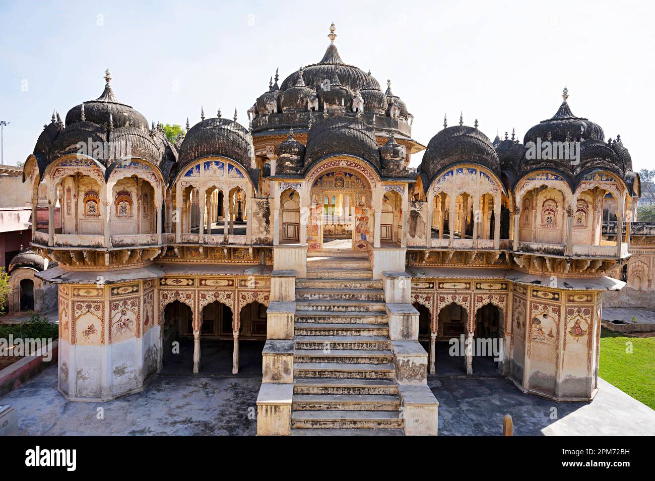 Exteriors of an old chhatri (cenotaph), Seth Anantram Podar and family ...