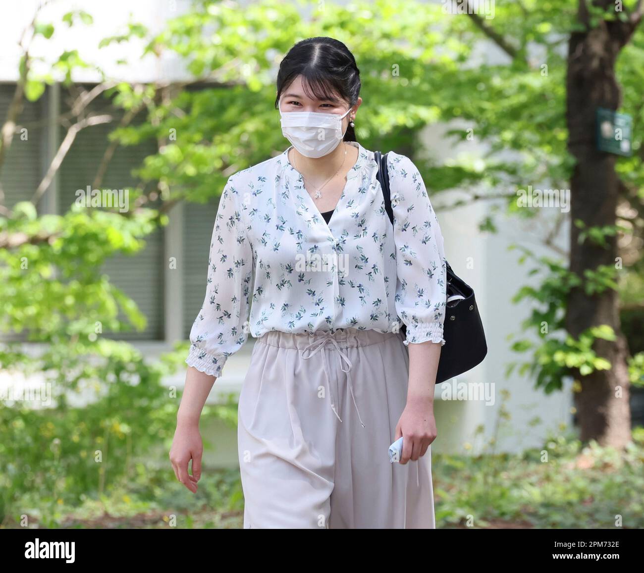 Aiko, Japanese Princess Toshi, goes to Gakushuin University to attend a ...