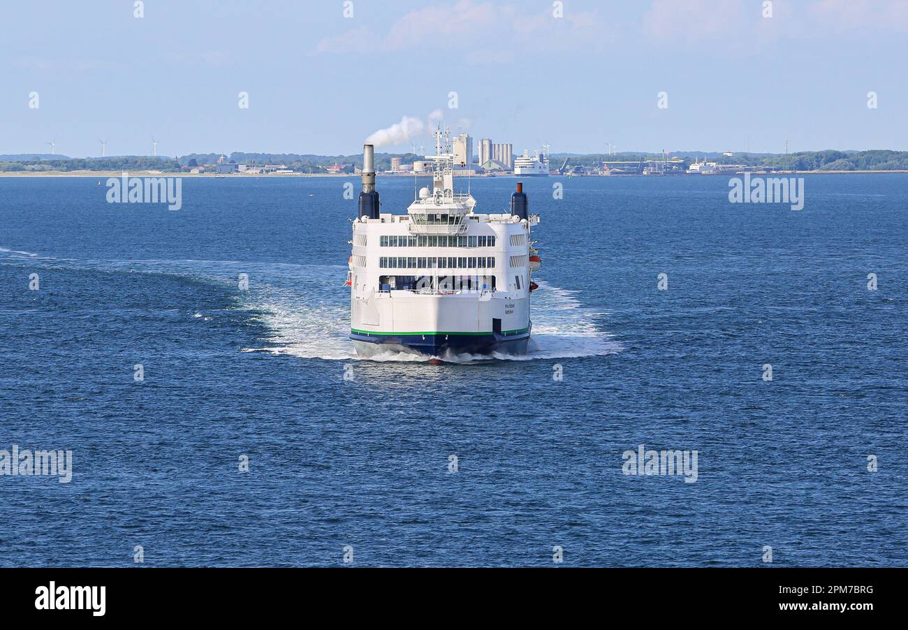 Hybrid ferry Prins Richard, Rødby onshore wind farm turbines ...