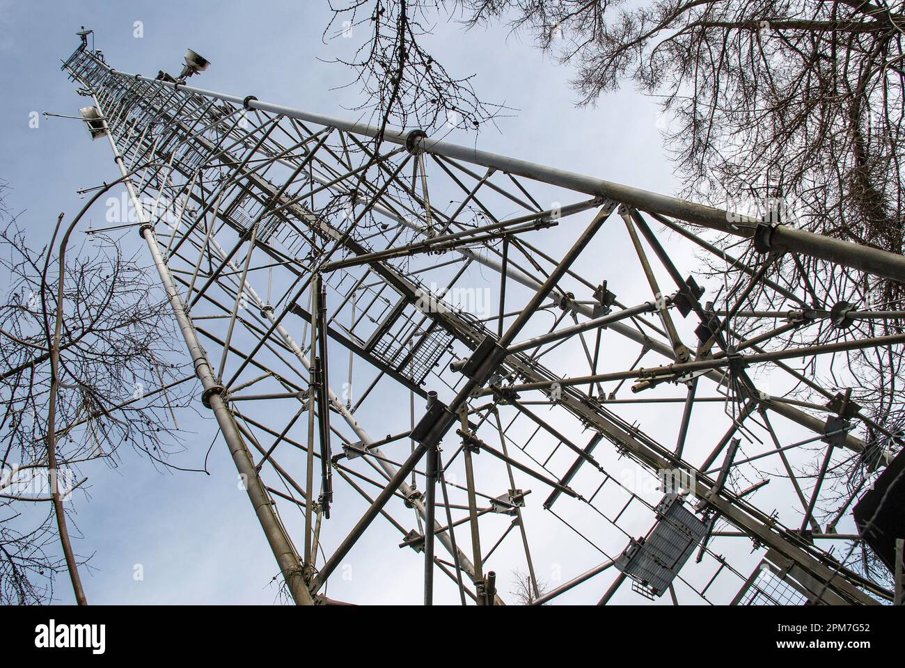 Image of bradley field mast hi-res stock photography and images - Alamy