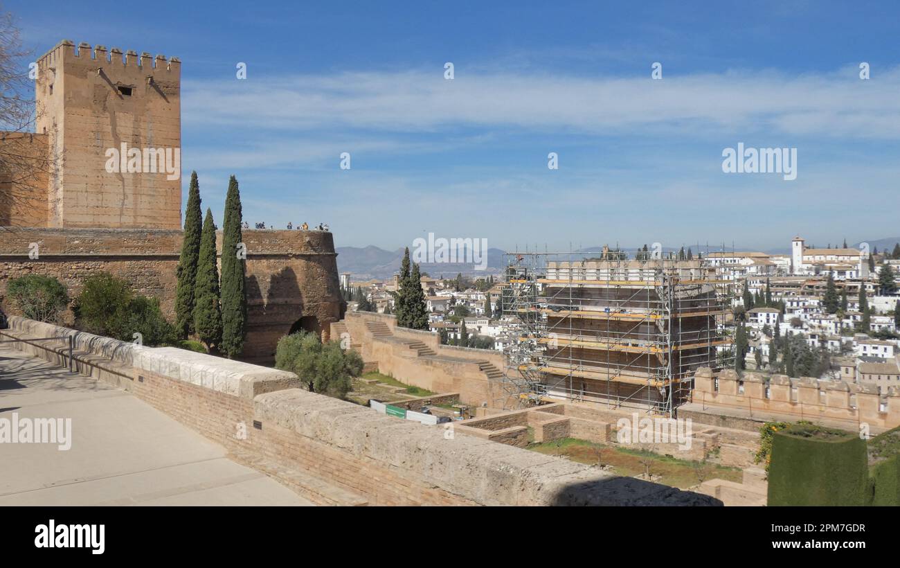 Granada city walks hi-res stock photography and images - Alamy