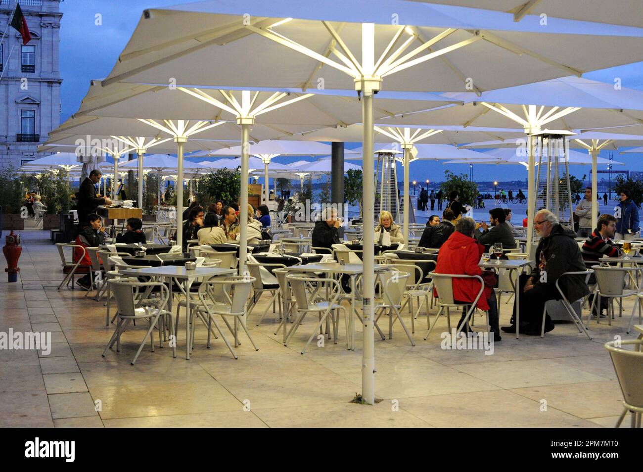 Lisboa the capital city of portugal hi-res stock photography and images ...