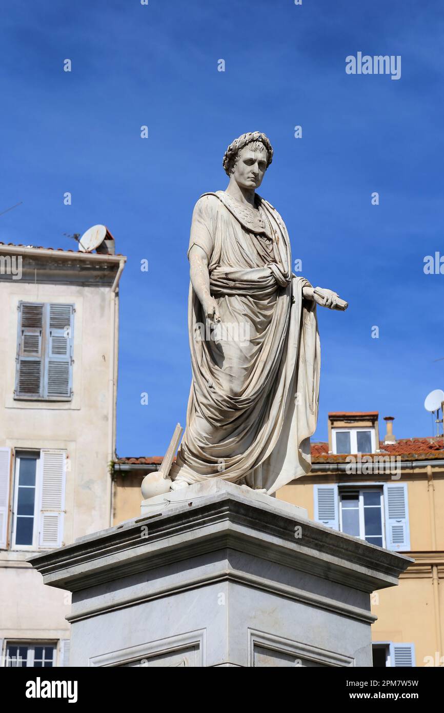 Statue of Napoléon, Fontaine des Quatre Lions, Place Foch, Avenue ...