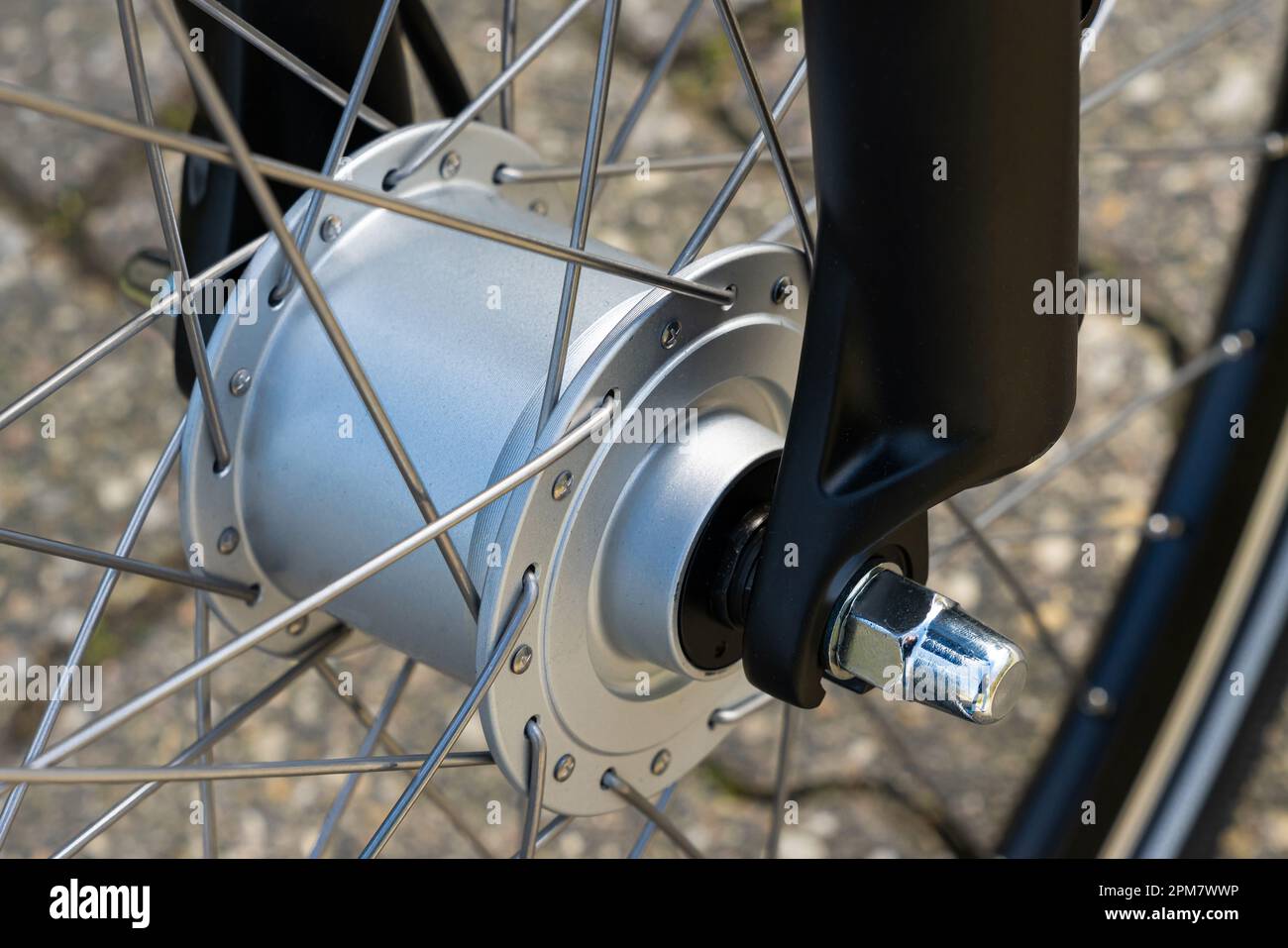 Axle of the front bicycle wheel. Close up Stock Photo - Alamy