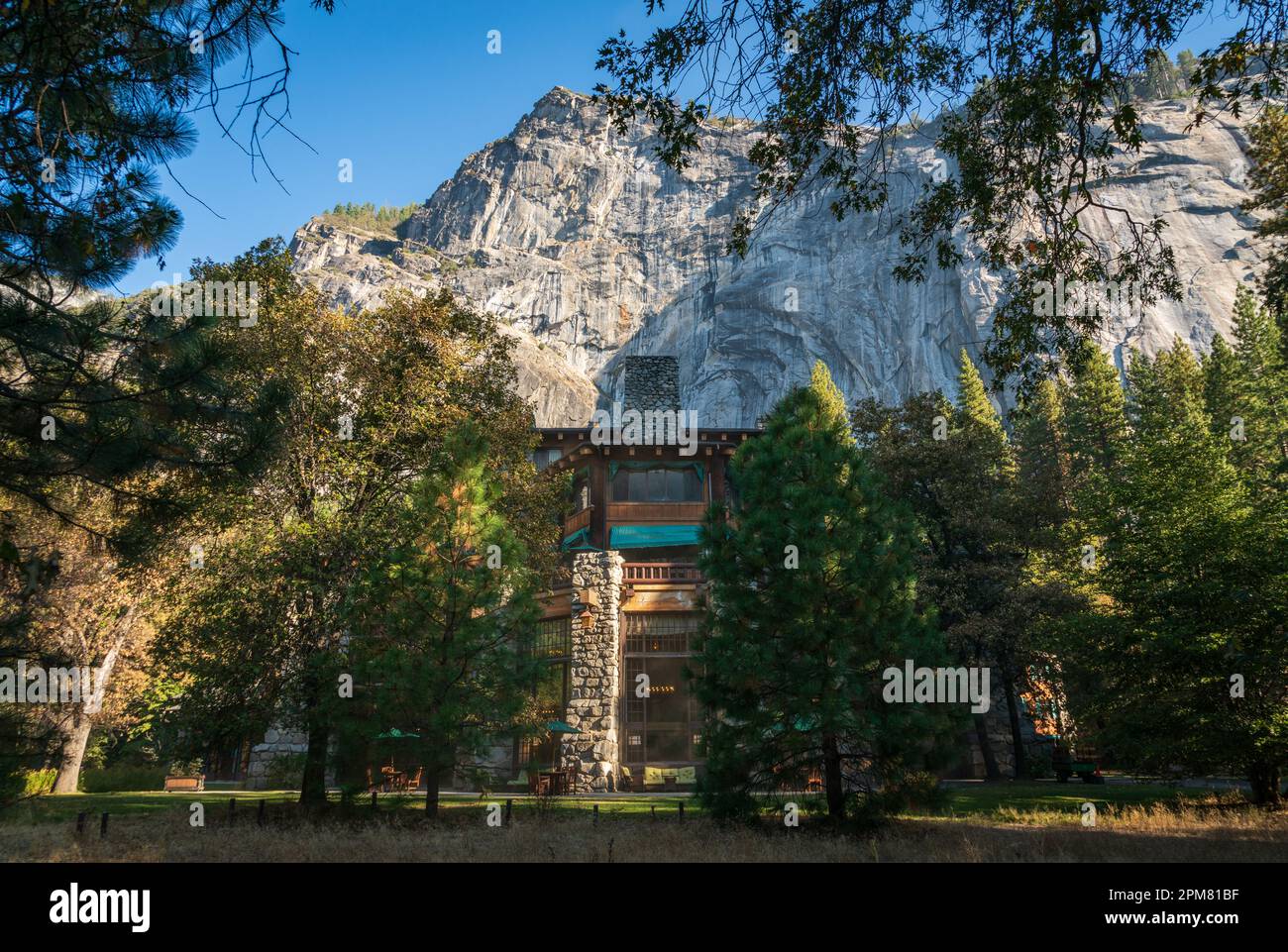 Ahwahnee hotel fall hi-res stock photography and images - Alamy