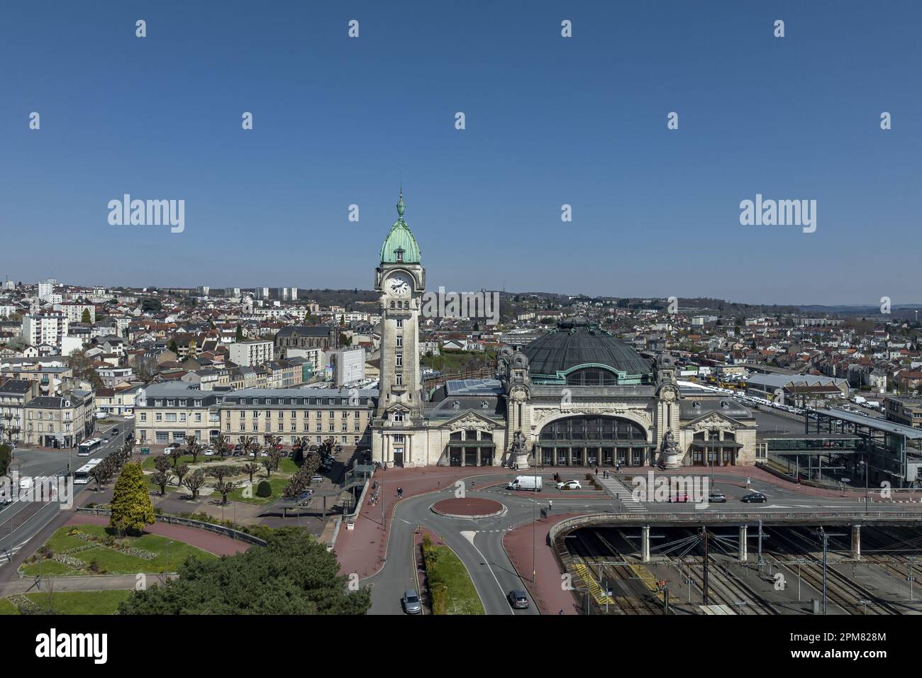 France, Haute-Vienne (87), Limoges, town of Limoges, Gare SNCF, View of ...