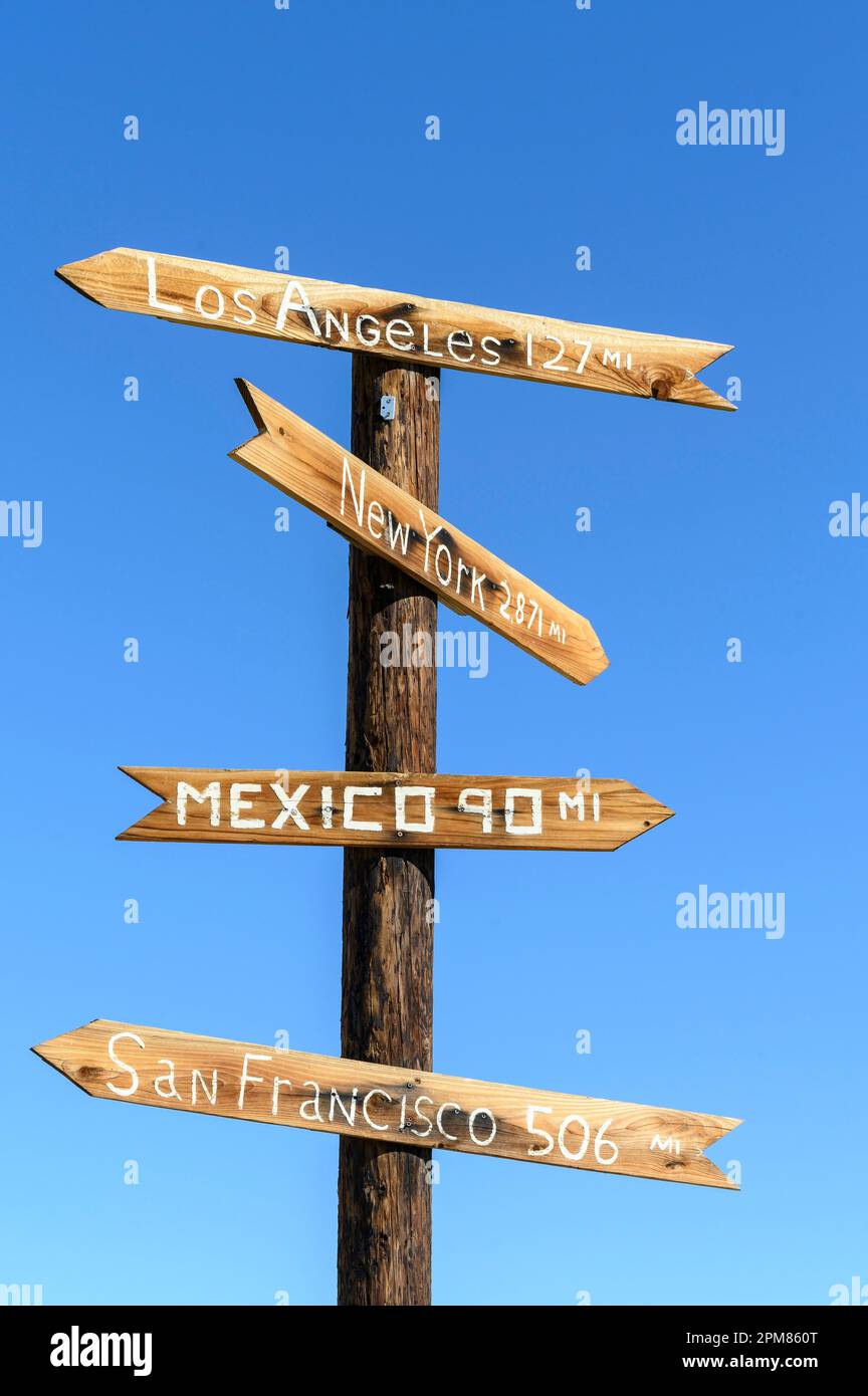 San andreas fault palm springs hi-res stock photography and images - Alamy
