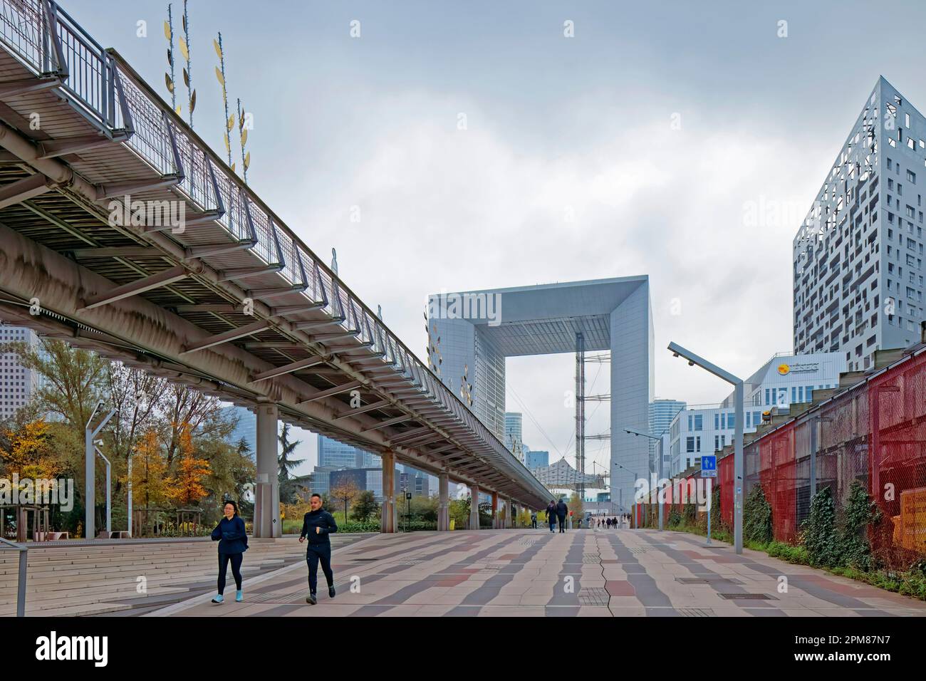 France, Hauts de Seine, Nanterre, La Défense district, jogger on the ...