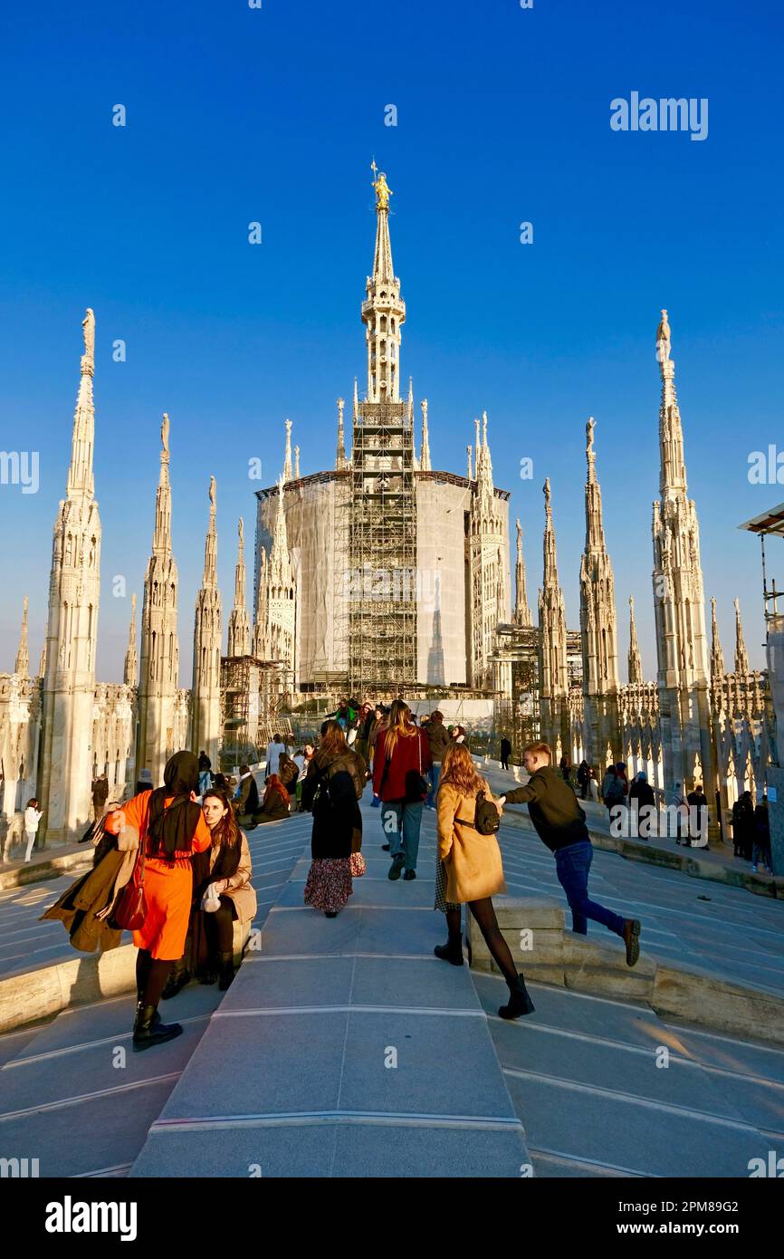 Italy, Lombardy, Milan, Piazza del Duomo, view from the roof of the ...