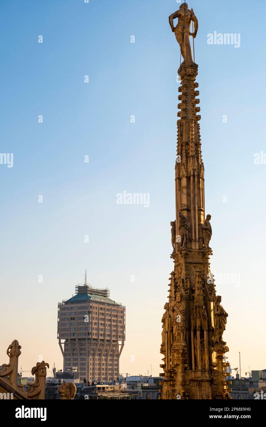 Italy, Lombardy, Milan, Piazza del Duomo, view on Velasca tower from ...