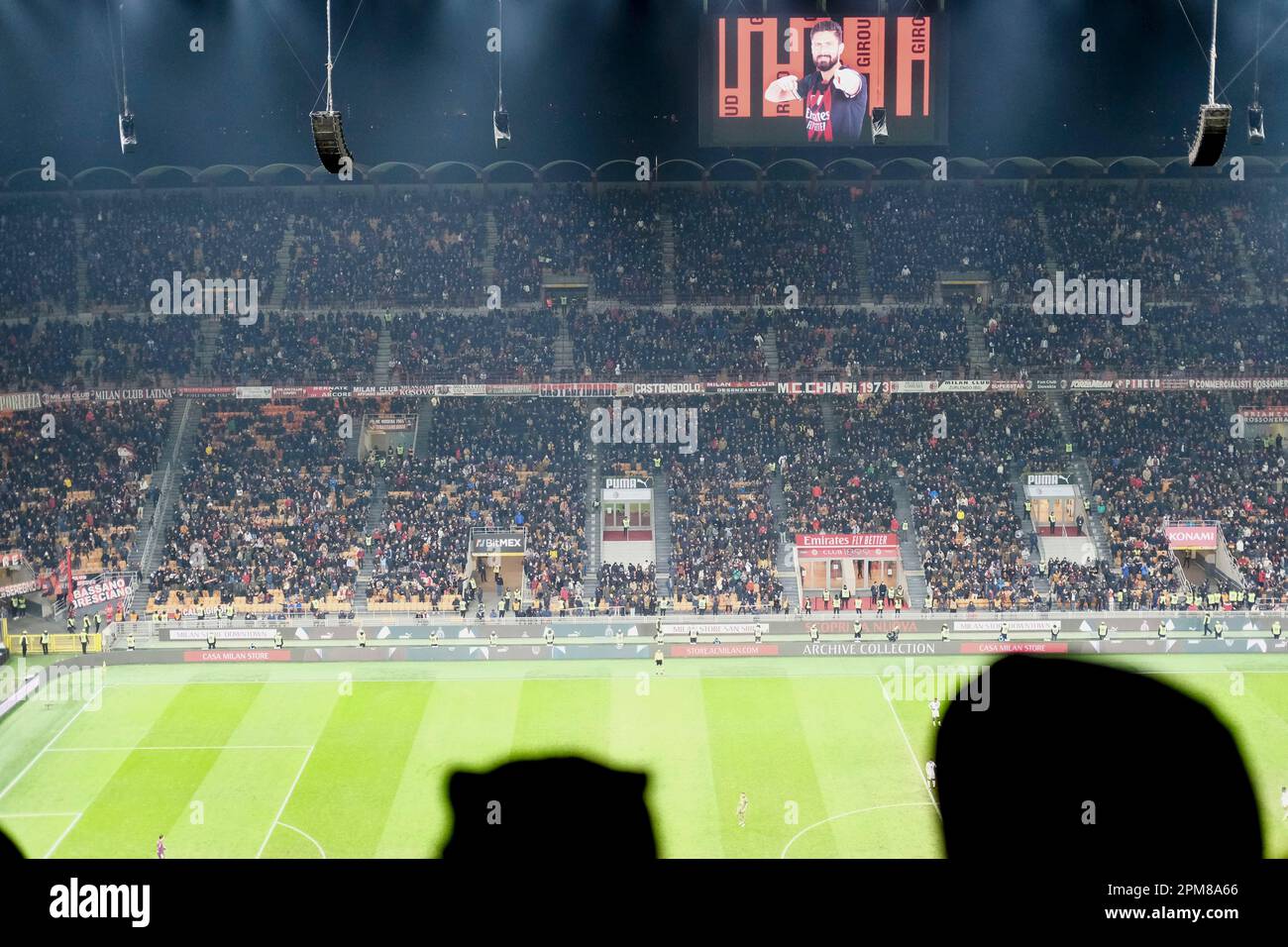 Soccer stadium screen night hi-res stock photography and images - Alamy