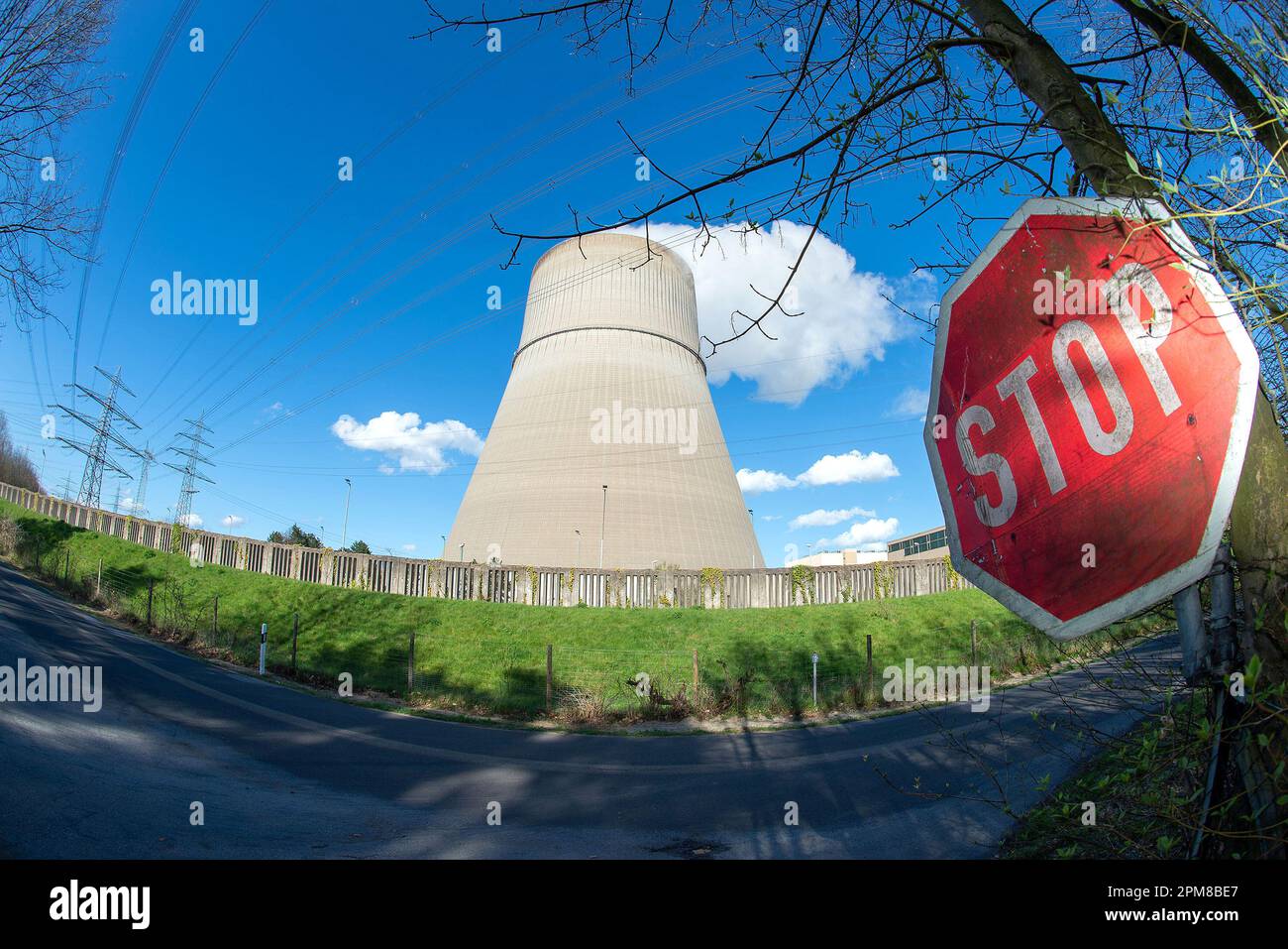 Atomkraftwerk in Lingen / RWE/ Emsland / Niedersachsen / Deutschland ...