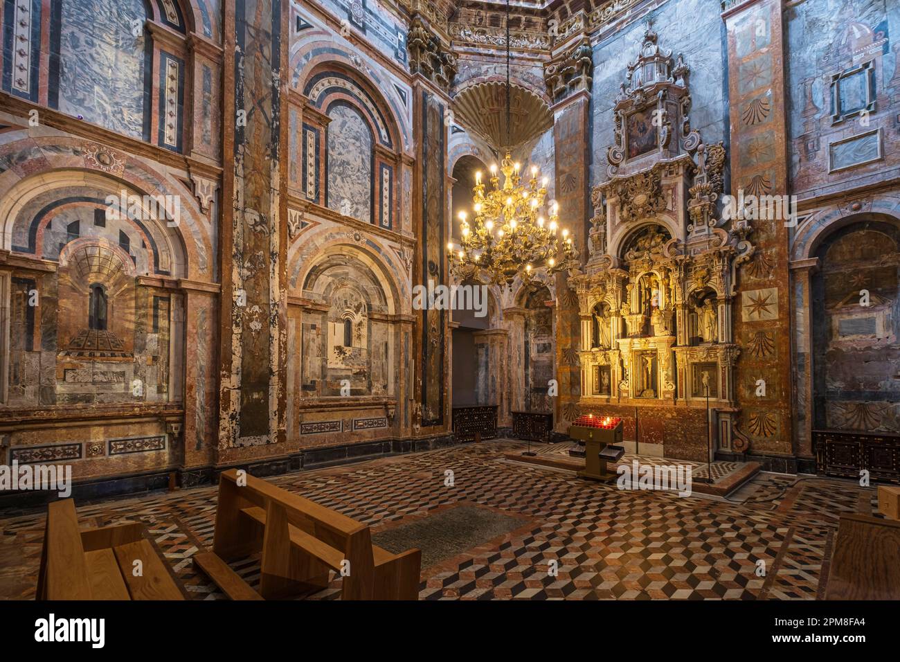 Baroque pillar hi-res stock photography and images - Alamy