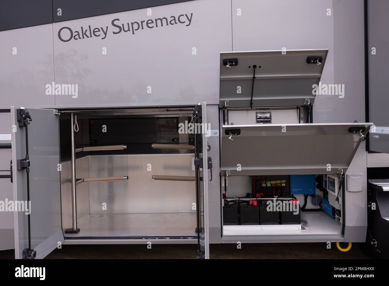 Oakley horsebox hi-res stock photography and images - Alamy