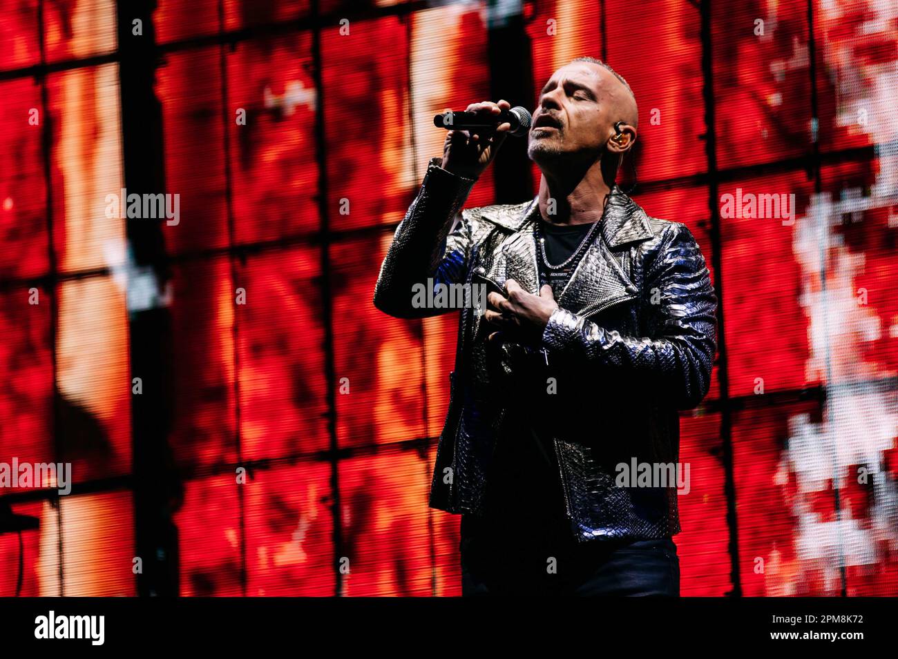 Eros ramazzotti battito infinito world tour hi-res stock photography ...