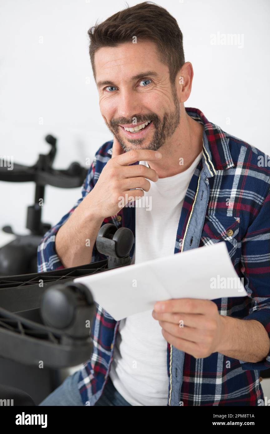 Fixing metal chair hi-res stock photography and images - Alamy