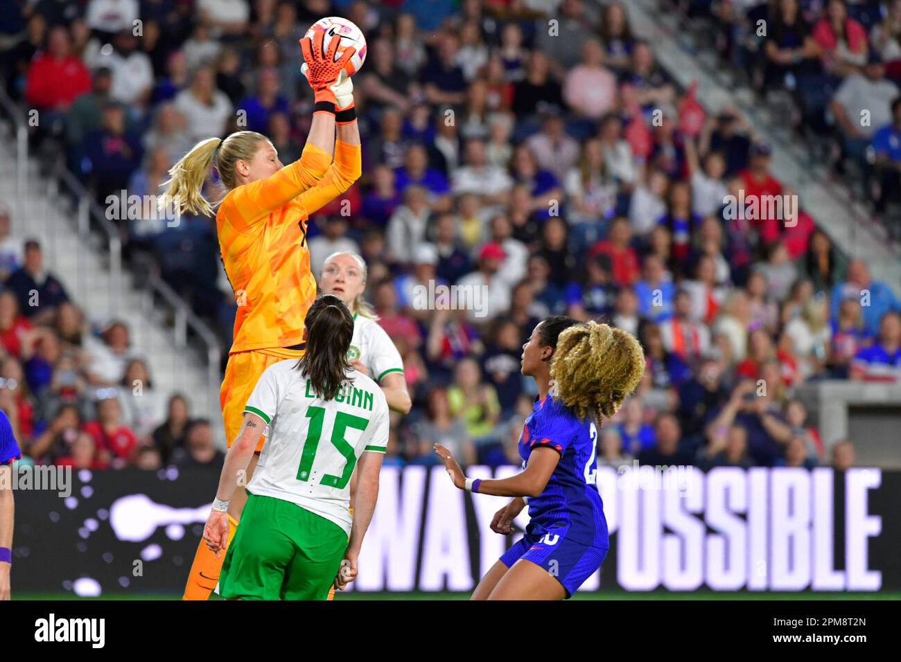 St. Louis, USA. 11th Apr, 2023. USA goalkeeper Casey Murphy (18 ...