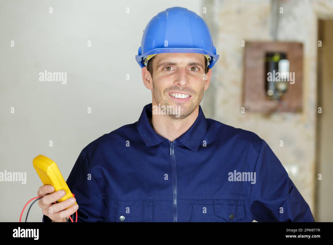 Electrical panel troubleshooting hi-res stock photography and images ...