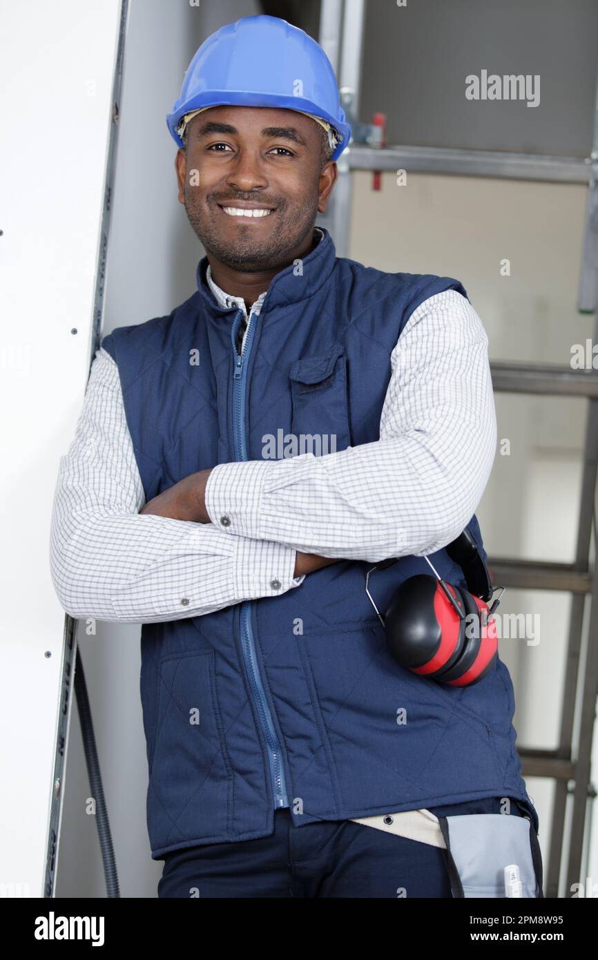 portrait of a male construction worker Stock Photo - Alamy