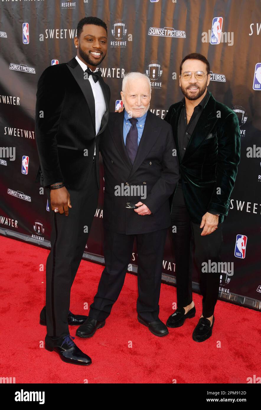 BURBANK, CALIFORNIA - APRIL 11: (L-R) Everett Osborne, Richard Dreyfuss ...