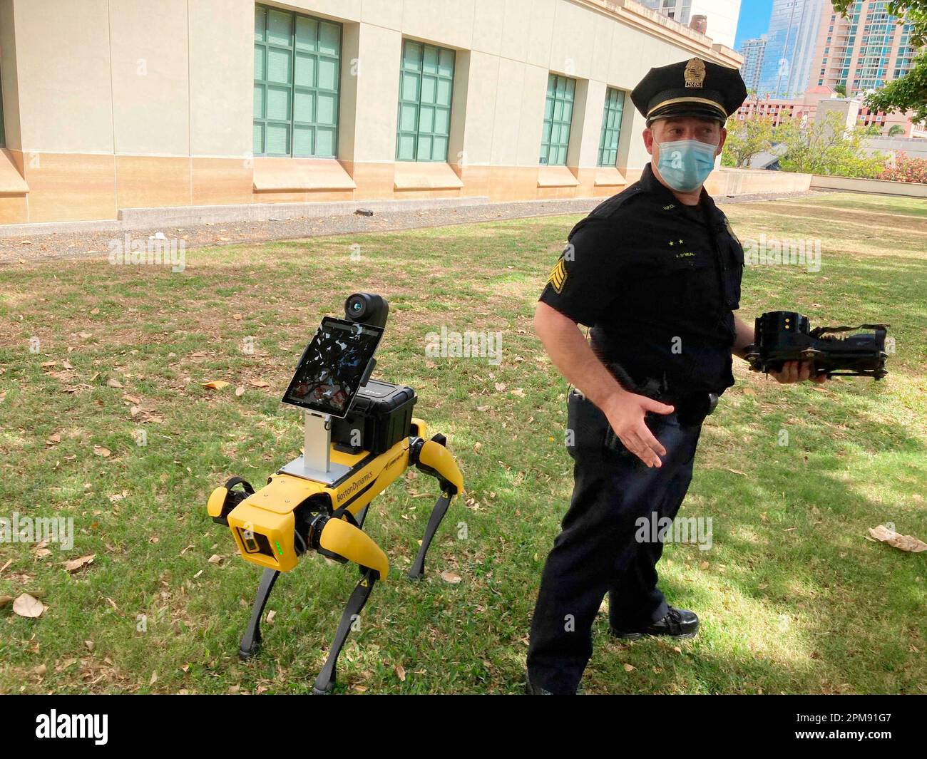 Ap photo jennifer hi-res stock photography and images - Alamy