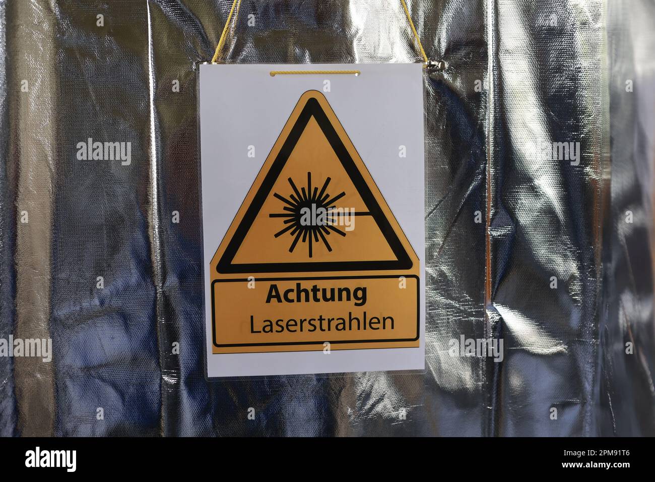12 April 2023, Saxony-Anhalt, Halberstadt: A sign reading "Attention ...