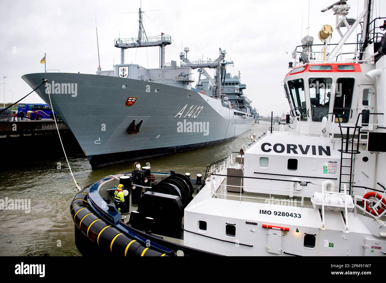 Wilhelmshaven, Germany. 12th Apr, 2023. The tug "Corvin" connects a tow ...
