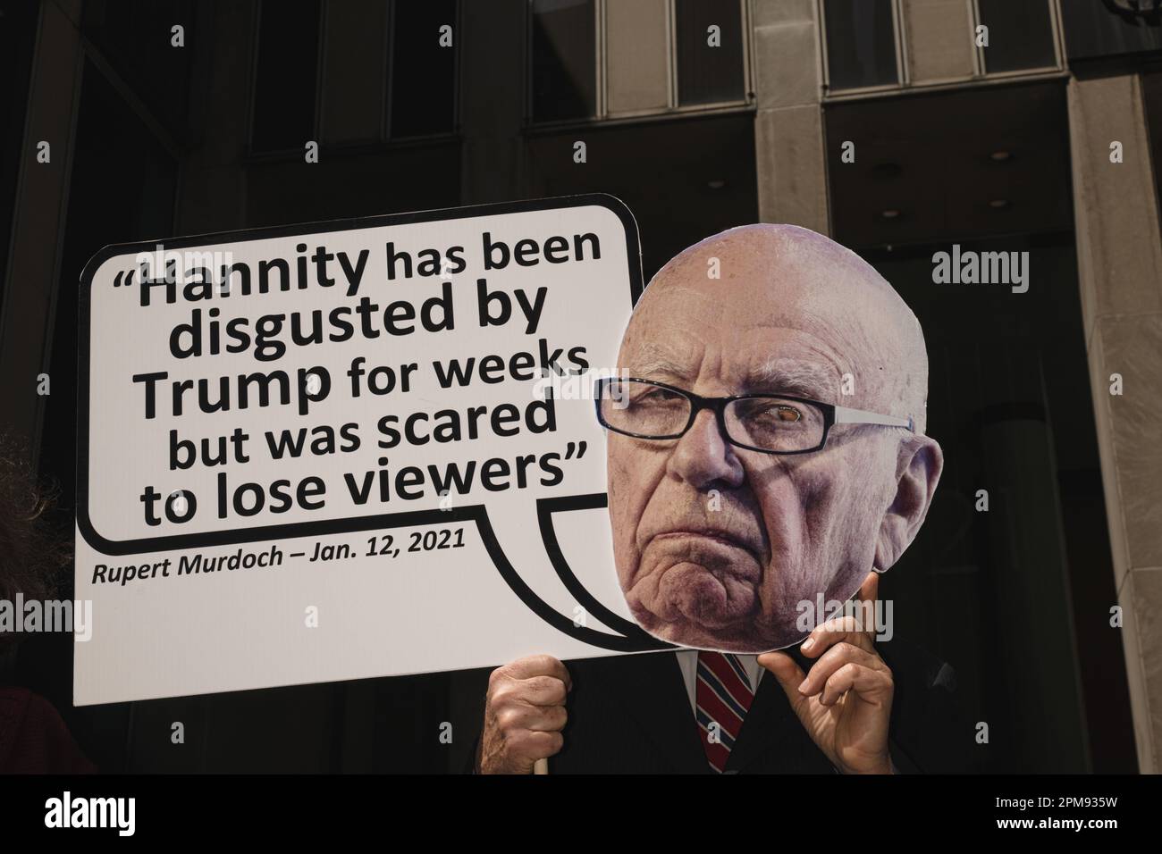 Rupert murdoch signs hi-res stock photography and images - Alamy