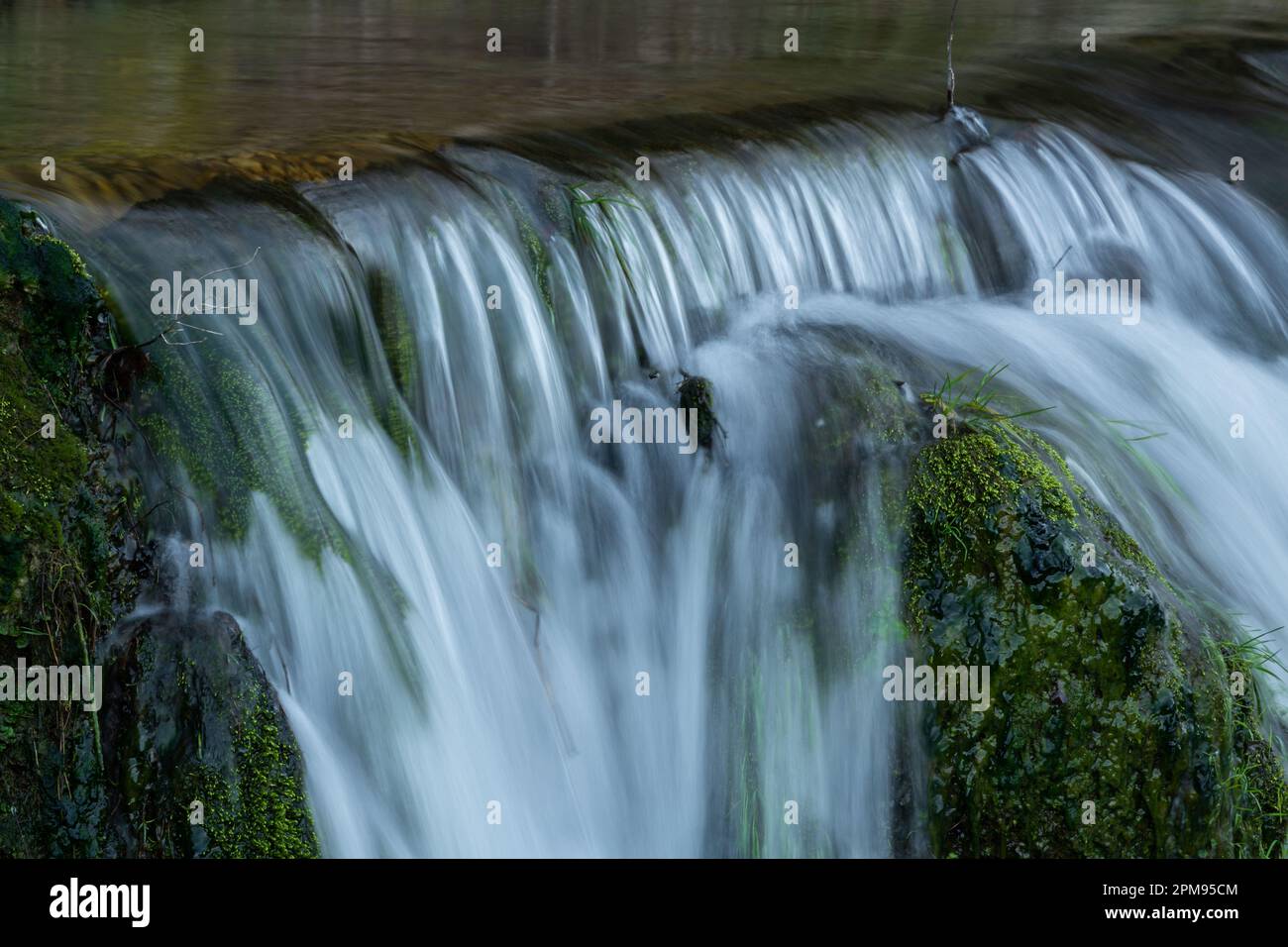 Water flow close up hi-res stock photography and images - Alamy