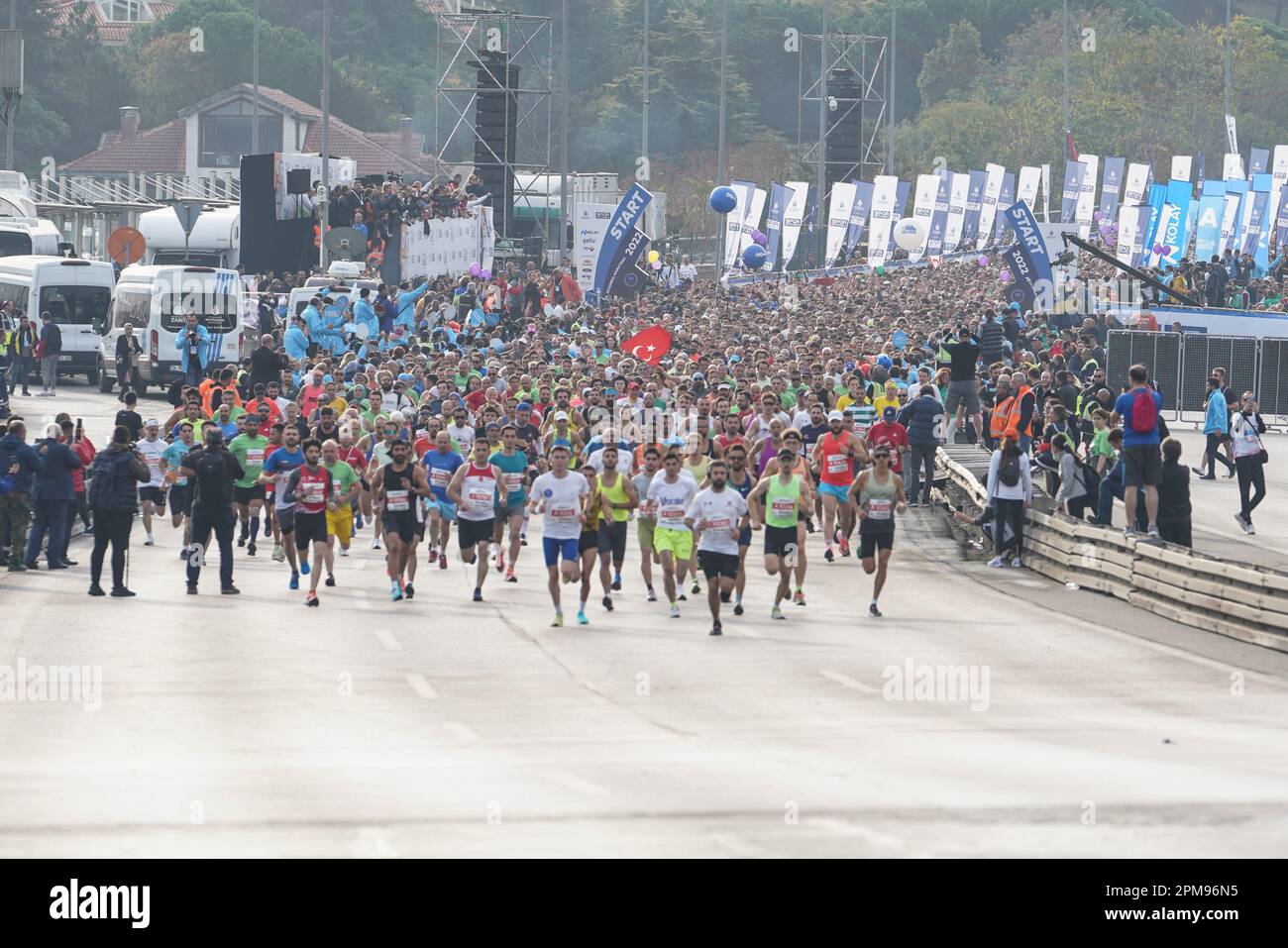 ISTANBUL, TURKEY - NOVEMBER 06, 2022: Athletes running in 44. Istanbul ...