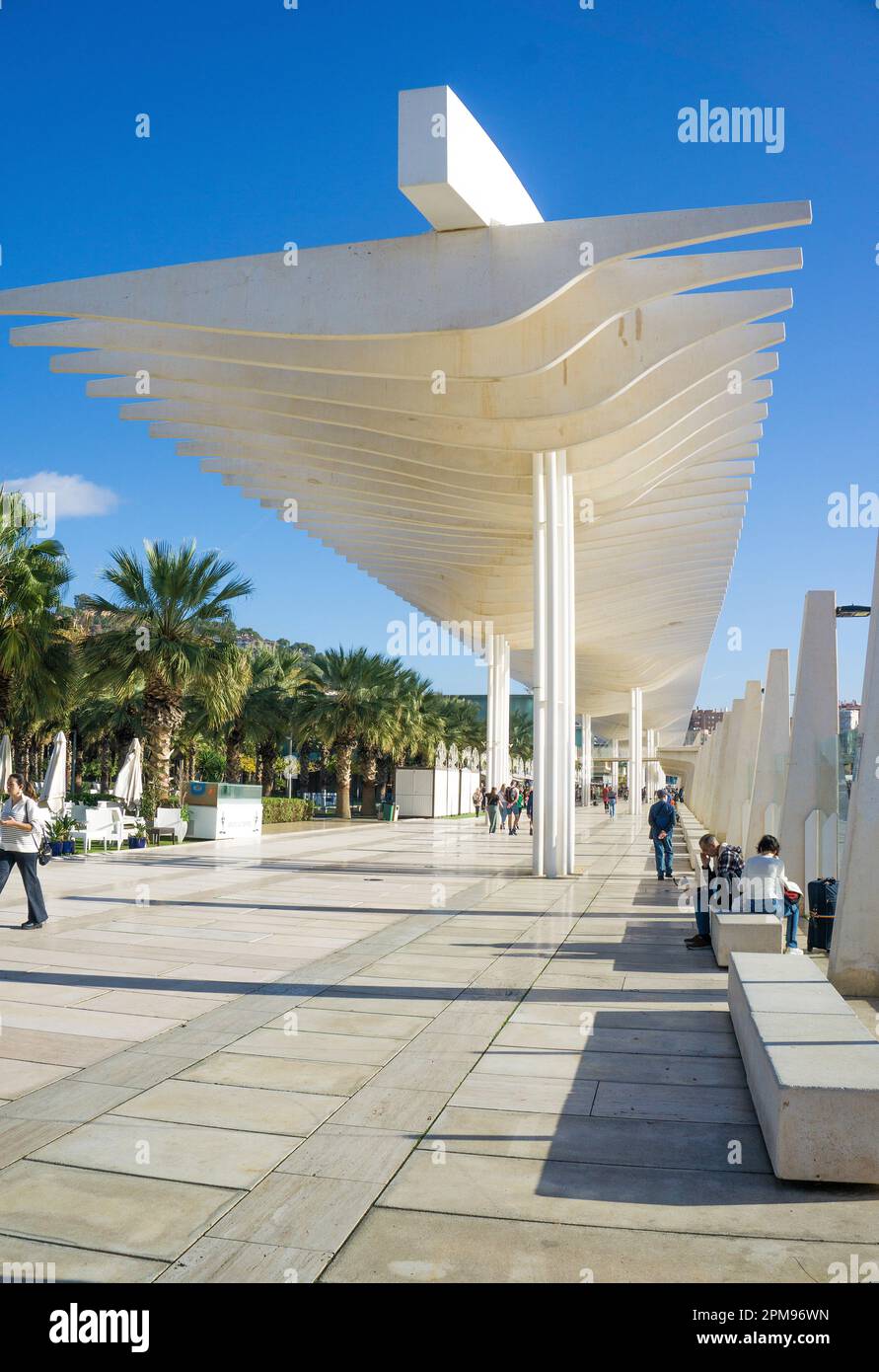 Palmeral de Las Sorpresas, harbour promenade at "Muelle Uno", Malaga ...