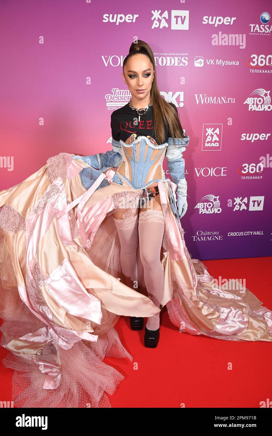 Moscow region. Krasnogorsk. Singer Marie Crimebrery before the 6th Heat Music Awards at the ...