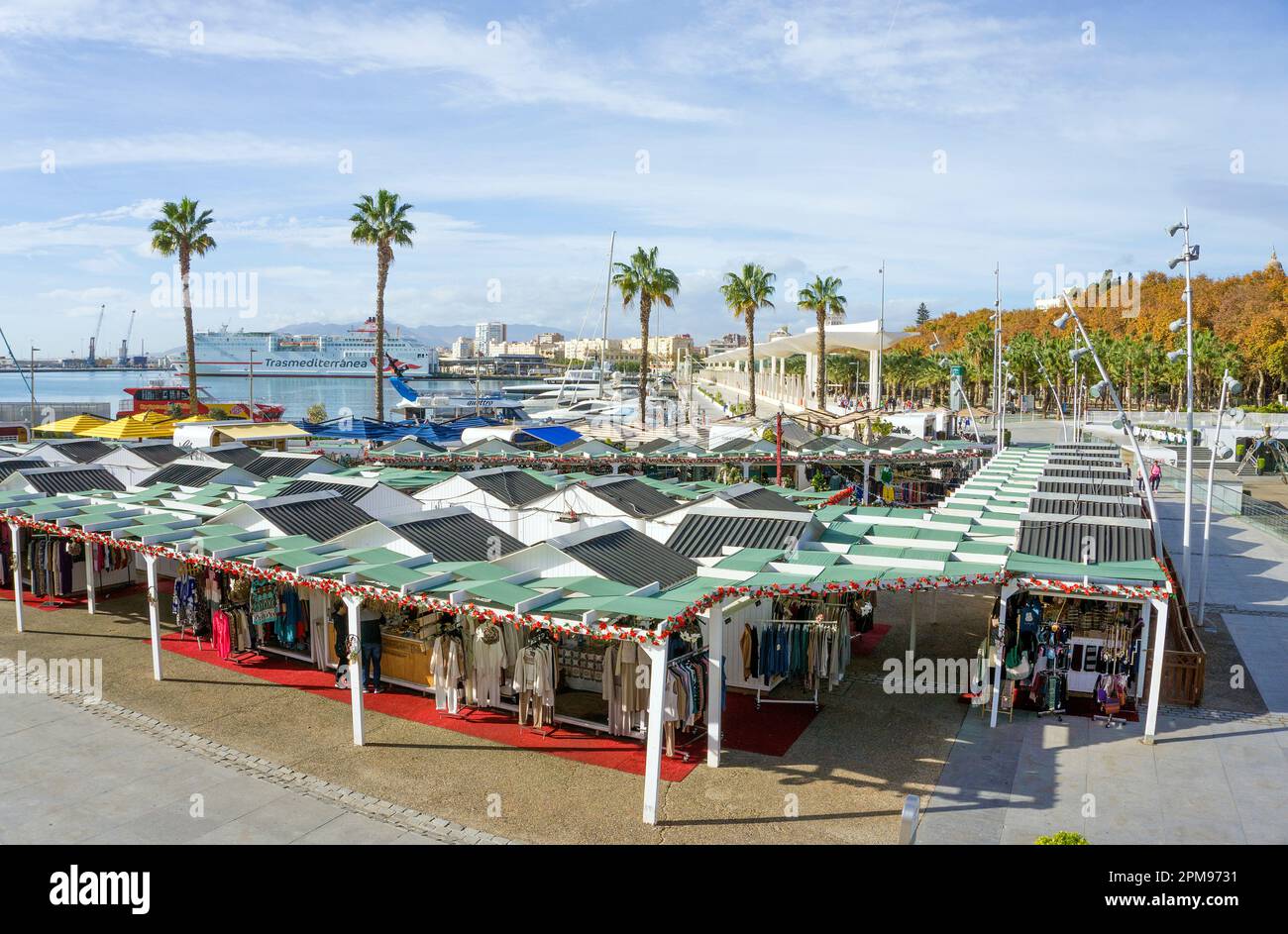 Shops at Palmeral de Las Sorpresas, harbour promenade at "Muelle Uno ...
