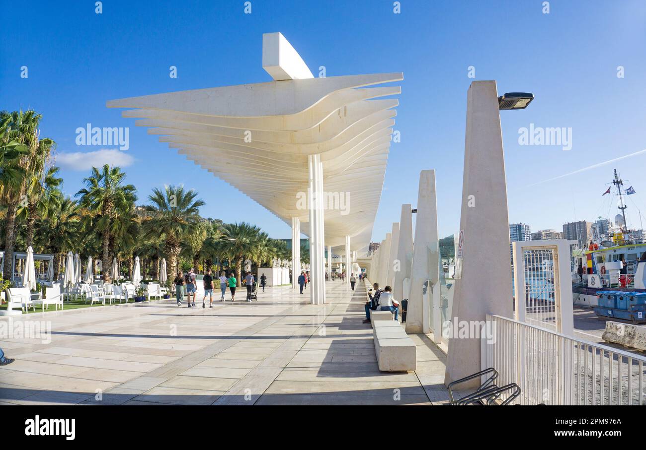 Palmeral de Las Sorpresas, harbour promenade at "Muelle Uno", Malaga ...