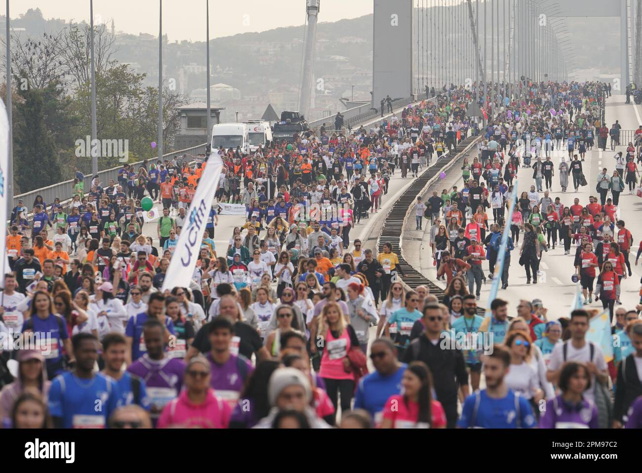 ISTANBUL, TURKEY - NOVEMBER 06, 2022: Athletes running in 44. Istanbul ...