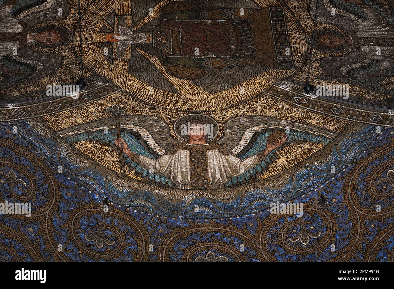 Angel with imperial regalia hi-res stock photography and images - Alamy