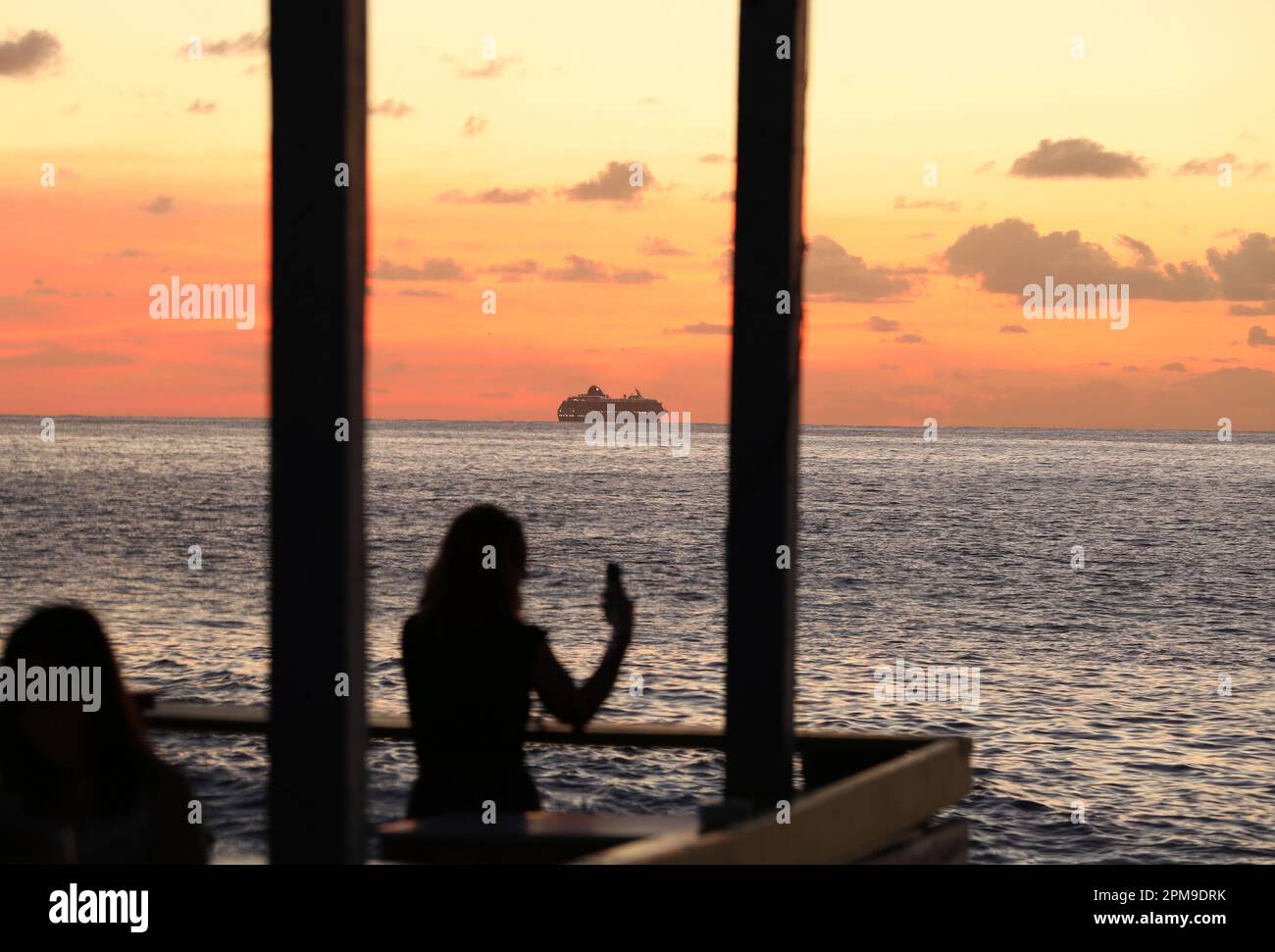 Beautiful Caribbean island sunset as seen from Sunset Beach, Maho on ...