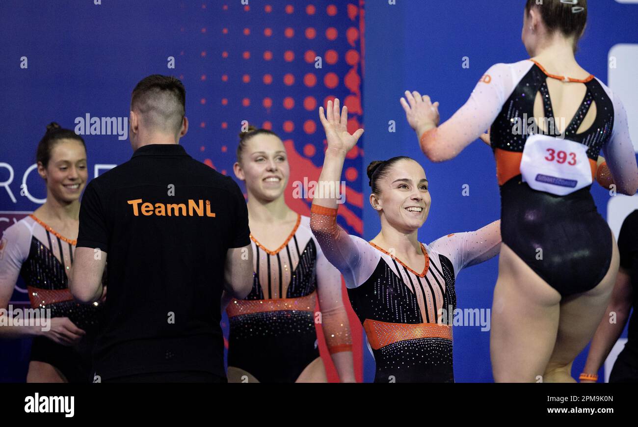 ANTALYA - Vera van Pol high-fived Eythora Thorsdottir (r) during the ...