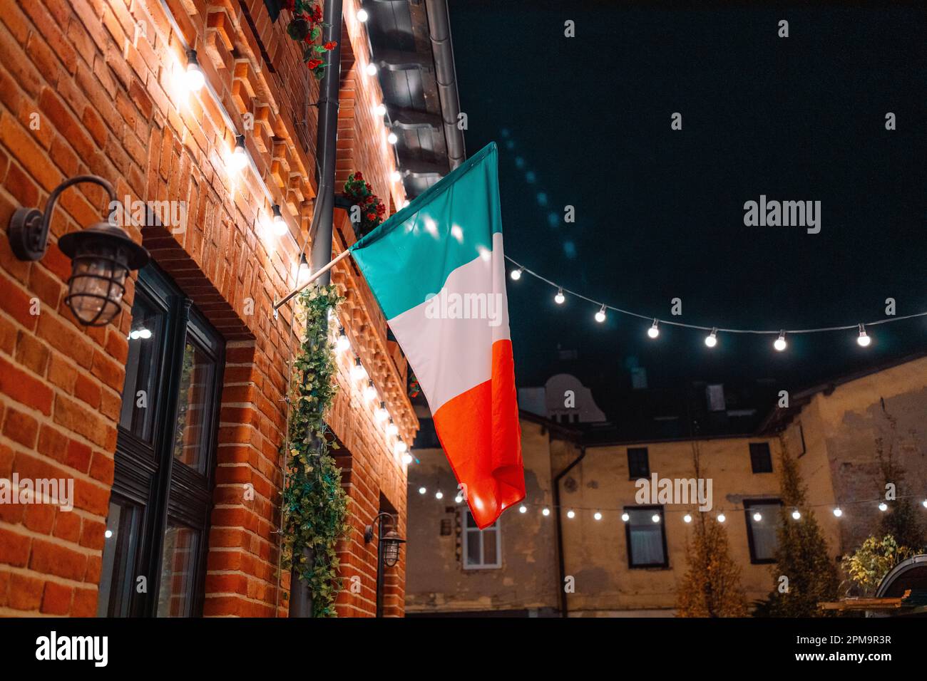 Italian restaurant interior flag hi-res stock photography and images ...