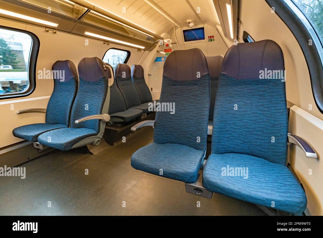 Modern electric train hi-res stock photography and images - Alamy